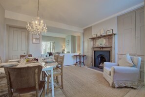 3 Bed in Fairlight (oc-rh1077) Reviews, Deals & Photos 2026 - Expedia.co.uk