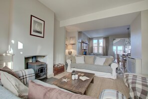 3 Bed in Fairlight (oc-rh1077) Reviews, Deals & Photos 2026 - Expedia.co.uk