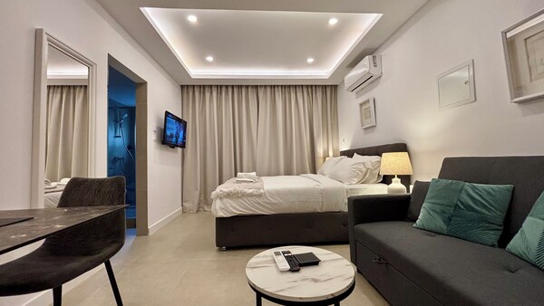 White Arches Studio Suite By Trulycyprus - Cyprus