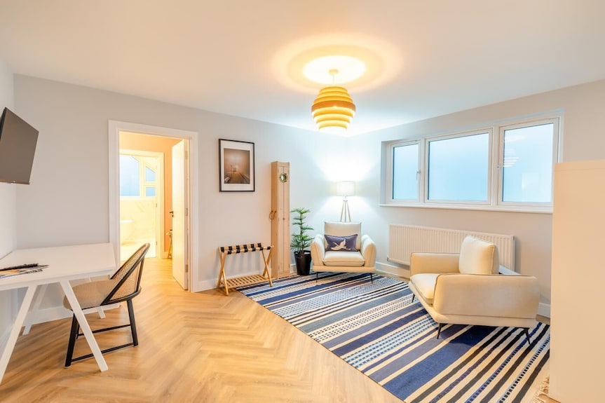 5 Bed In Shanklin (Oc-s33401) - Isle of Wight