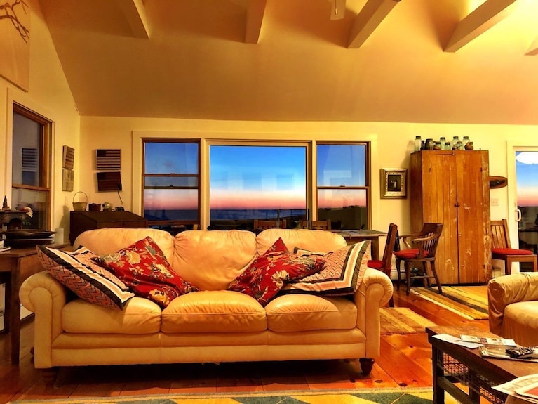 Valley & Views Nantucket Retreat - 난터켓