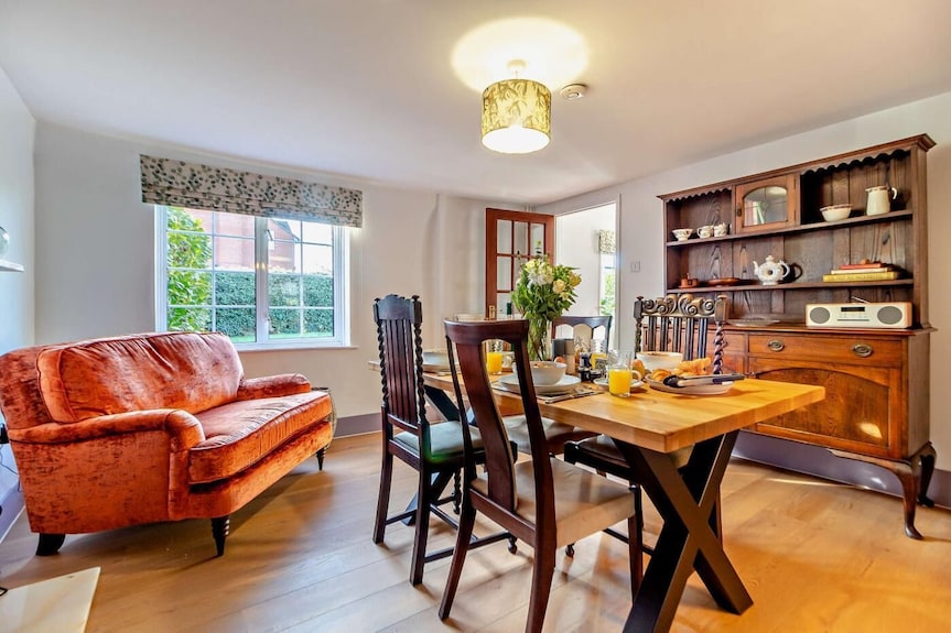 2 Bed In Nacton (Oc-c30257) - Ipswich