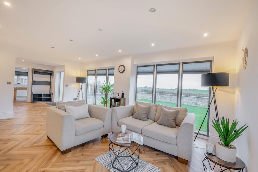 4 Bed In Pleasley Vale (Oc-c30857) - Sherwood Forest