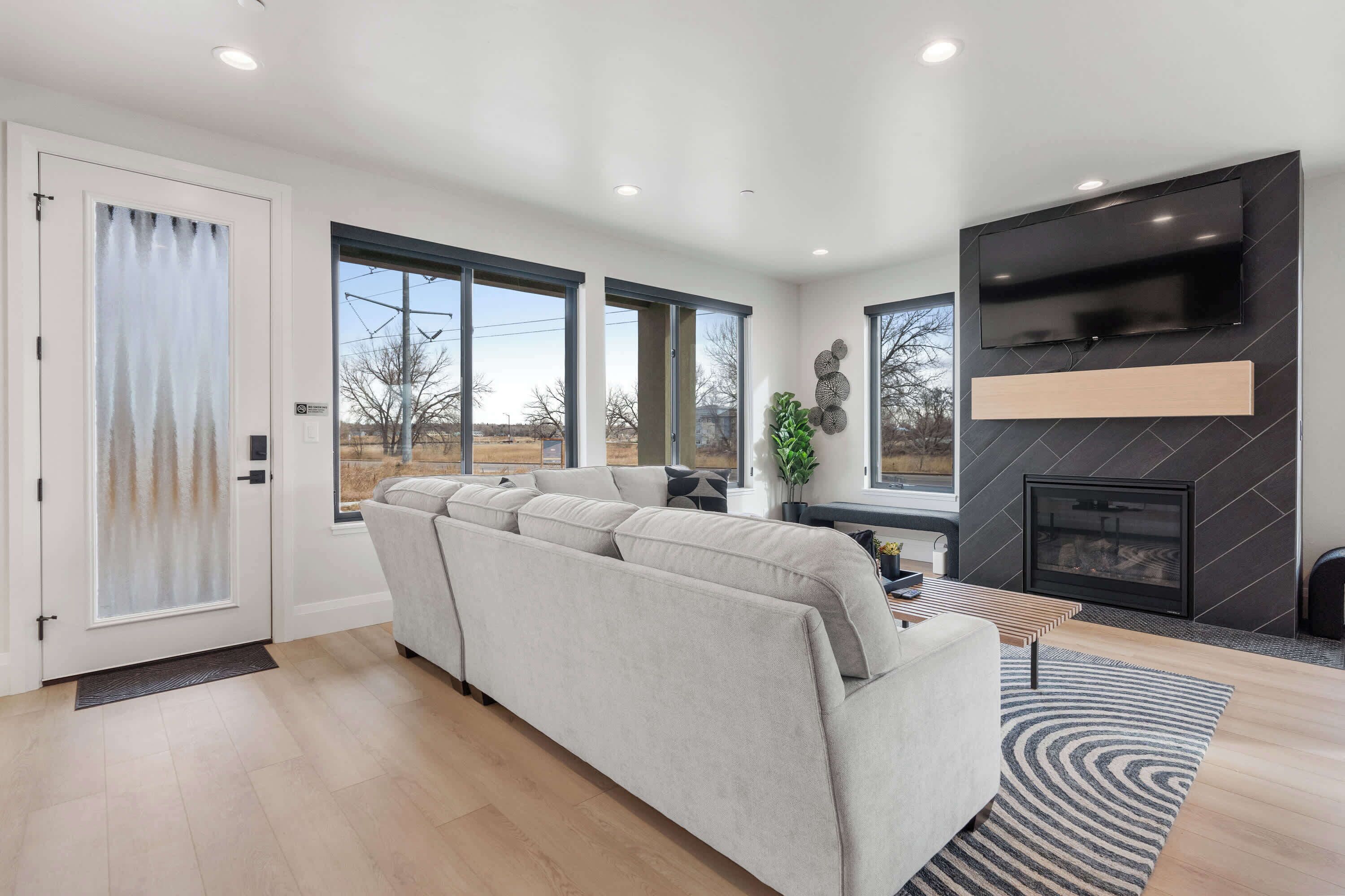 Classy Corner Retreat | Hot Tub + Fireplace - Fort Collins, CO