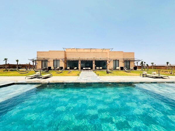 Luxury villa with heated pool - Private Foot & Padel - Marrakech ...