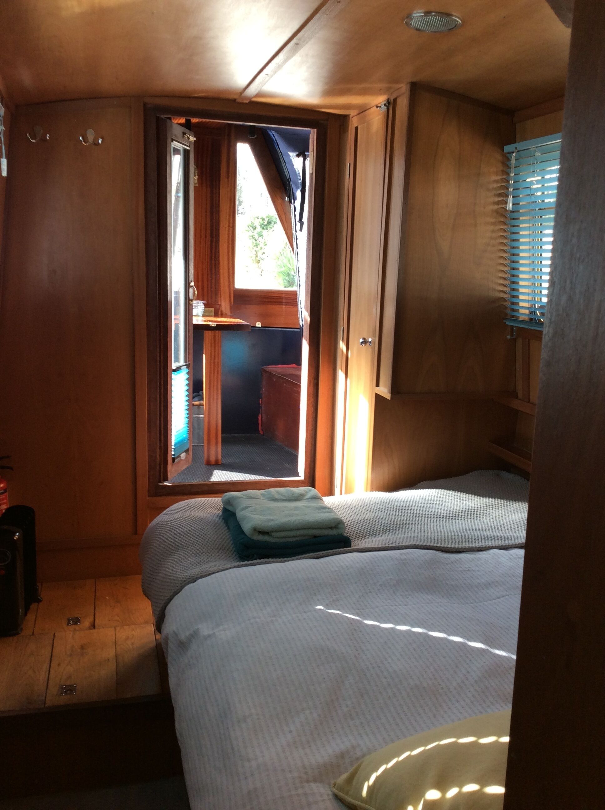 Cosy Narrowboat In Central London In The Pool Of Little Venice. - London, UK