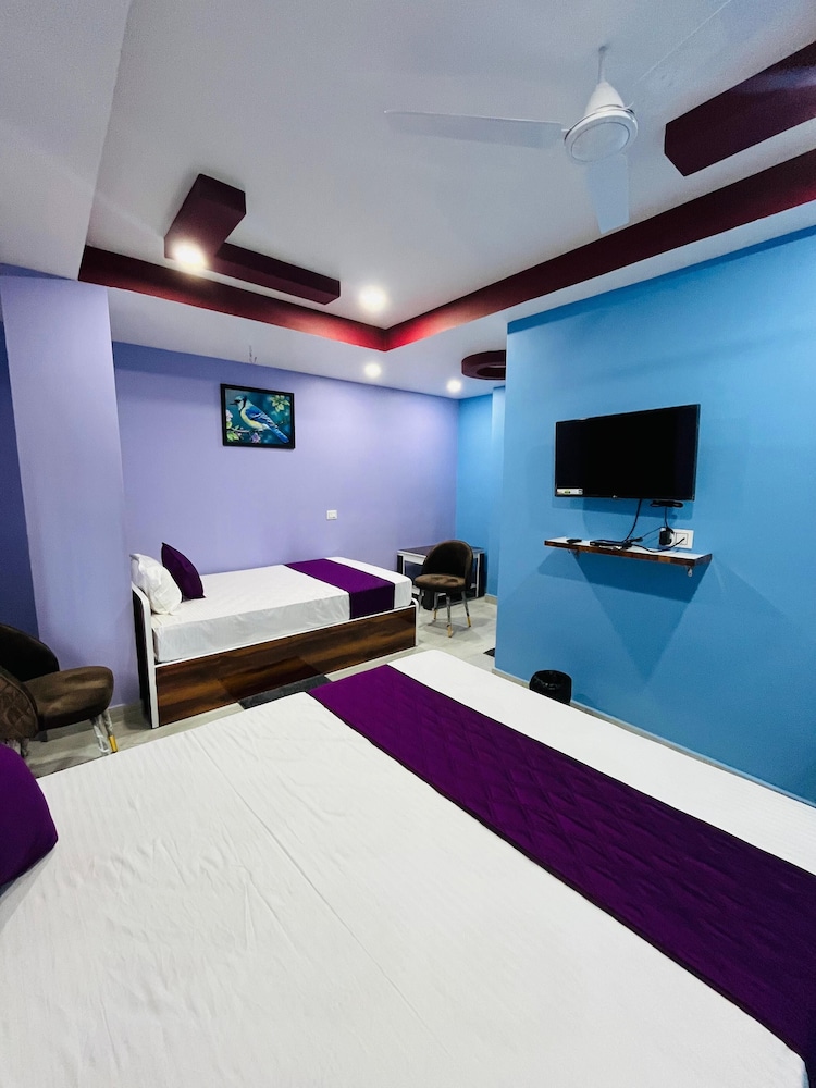 Hotel Sky Grand - 메갈라야