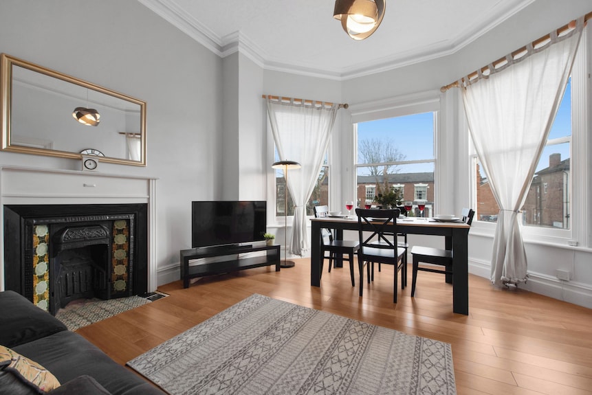 Whiskawayhomes - St Stephens Court - Apartment 3 - Malvern