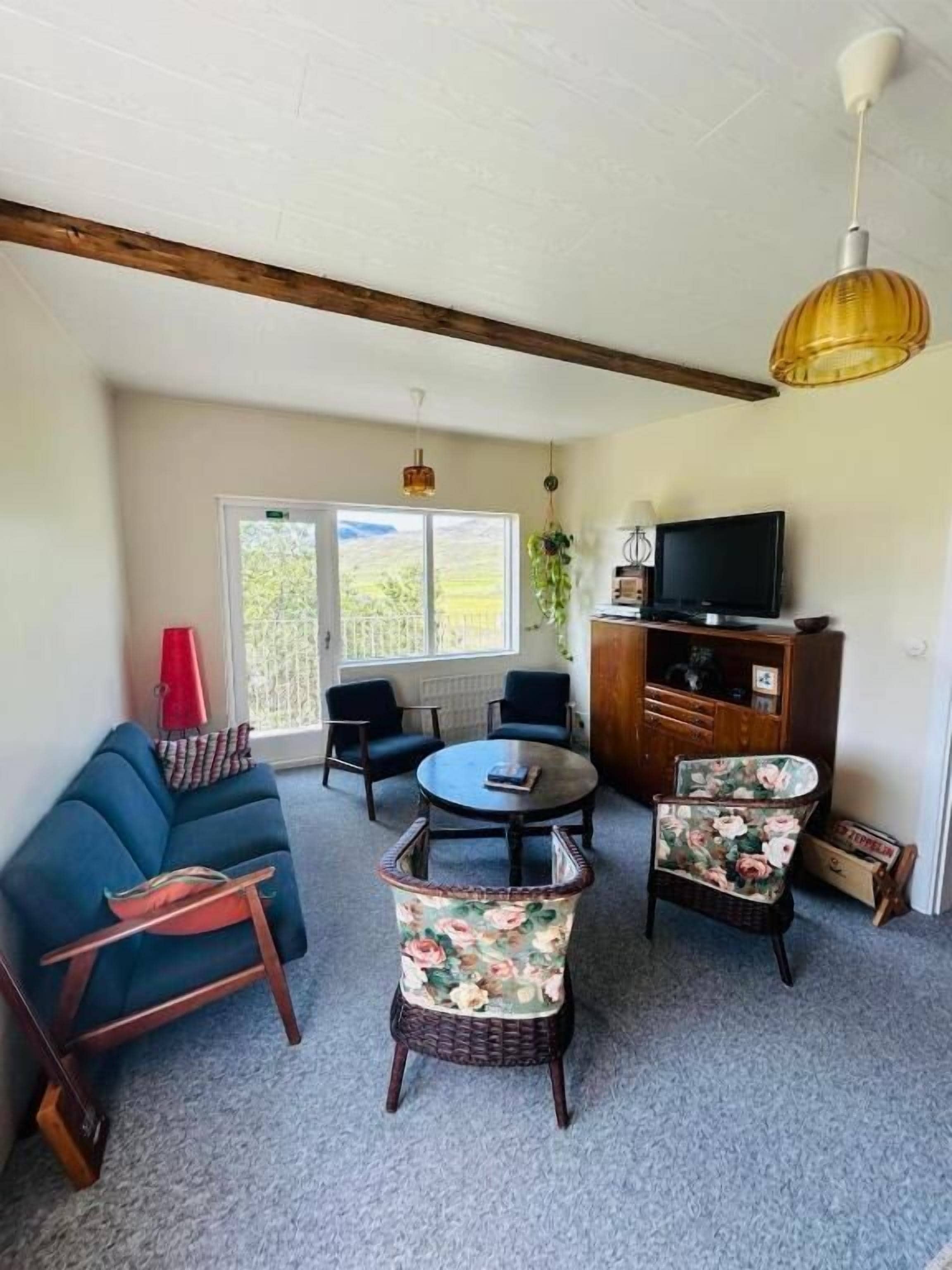 Casa Comfort, varanda, vista para a montanha | Sala de estar