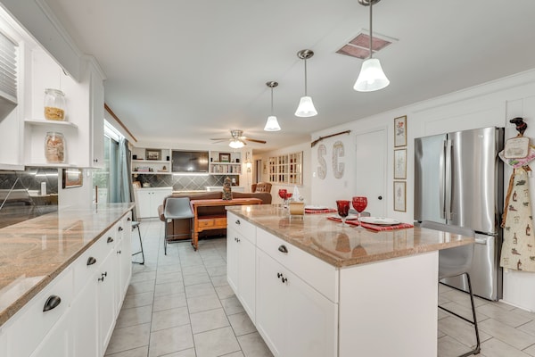 4 Mi To Uptown! Quiet Greenwood Stay W/ Patio - South Carolina