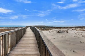 The Beach Club 408C by Liquid Life - Latest Reviews, Deals & Photos ...