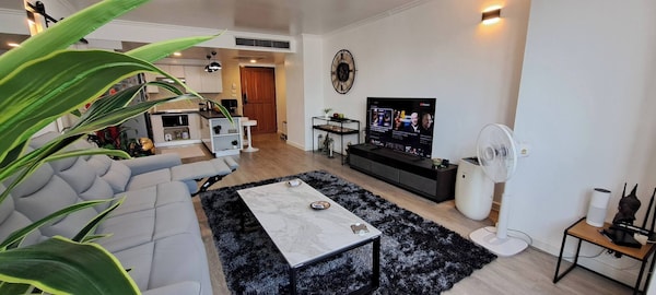 Stylish New Condo In Nana - Bangkok