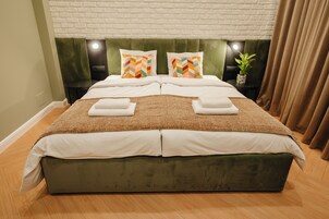 Quarto casal luxo | Escrivaninha, Wi-Fi de cortesia