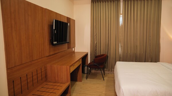 Hotel M7 Plaza - Tiruchirappalli