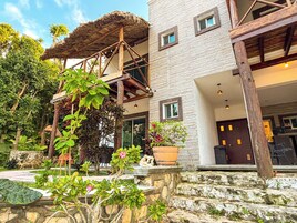 Fachada da propriedade