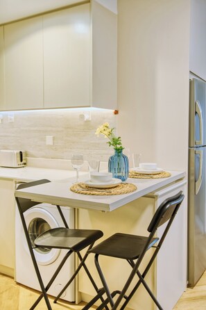 Estúdio Exclusivo, Vista para a cidade | Refeições no quarto