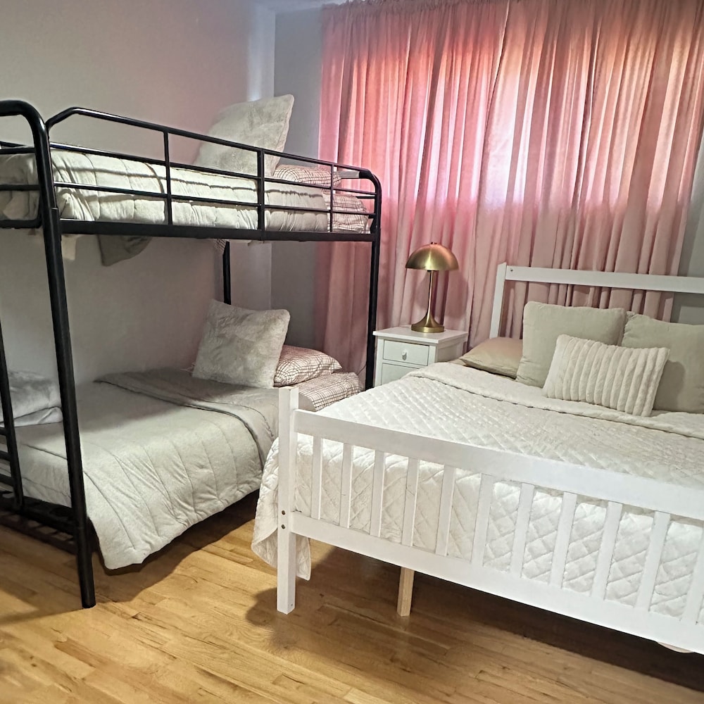 The white gem - Northglenn | Vrbo