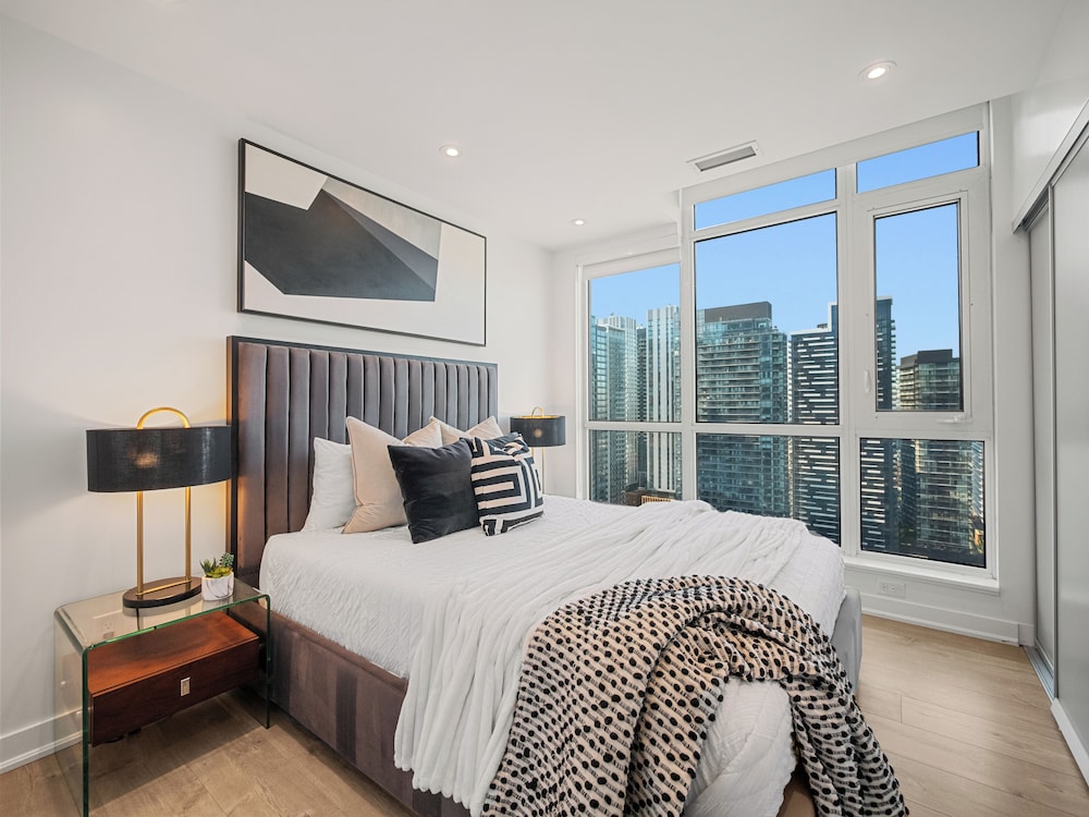 The Kingsmont Suites - Mississauga