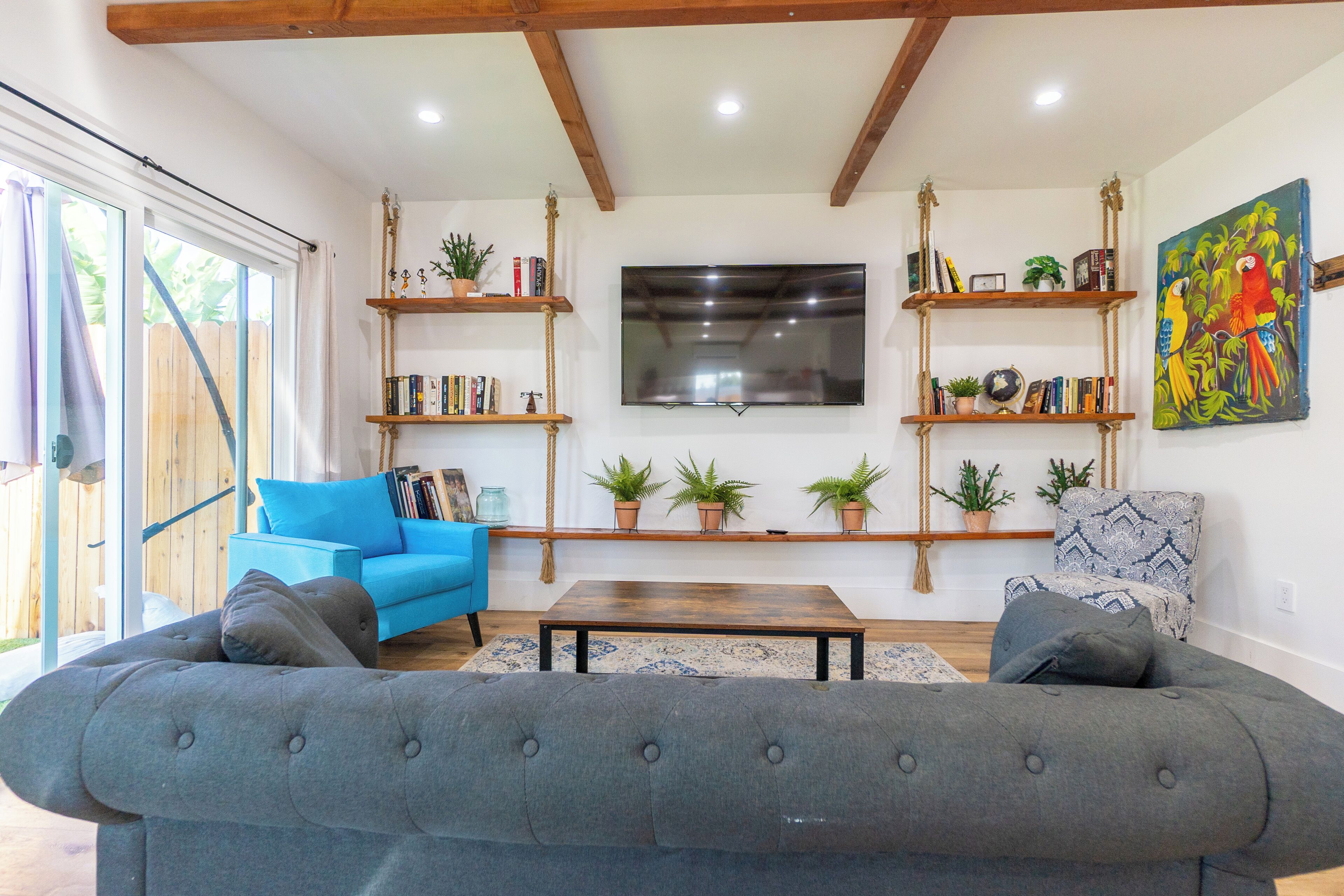 Sunrise House, Los Angeles, Private Guest House - Los Angeles, CA