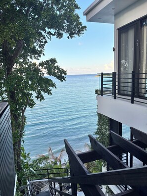 skyfall perfectly positioned on beachfront with panoramic views of the ...