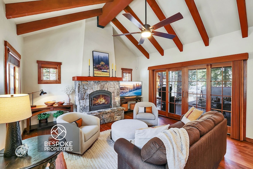 First Tracks & Fairways @ Tamarack Resort | Walk. Ski. Soak. Tee Off. - アイダホ州