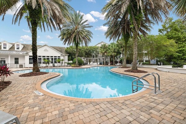 Landing Furnished Apartments Near Unf - Jacksonville, FL