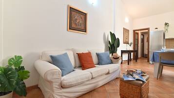 Apartamento, Vista para a cidade | Sala de estar