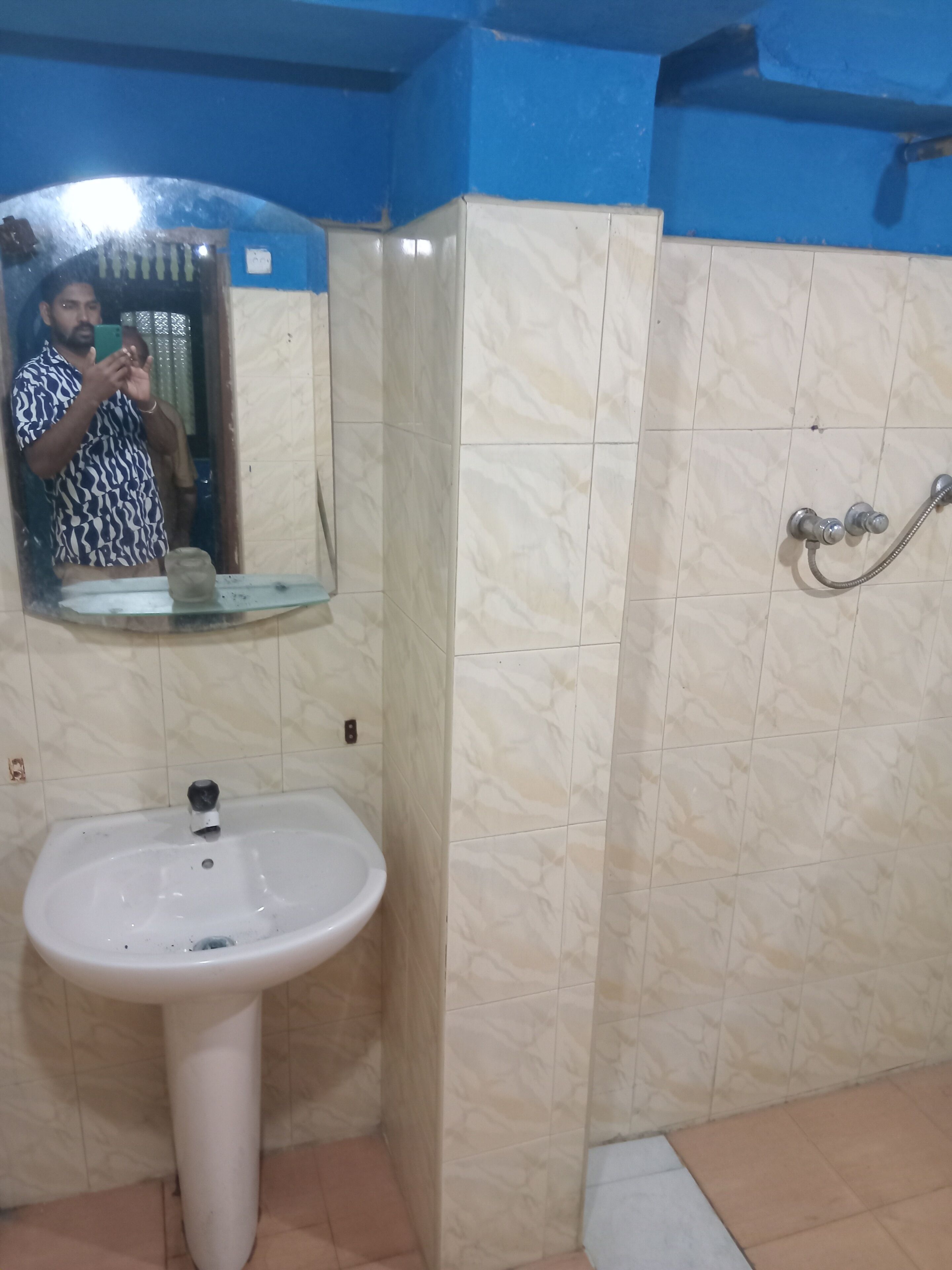 Sabonete, papel higiênico