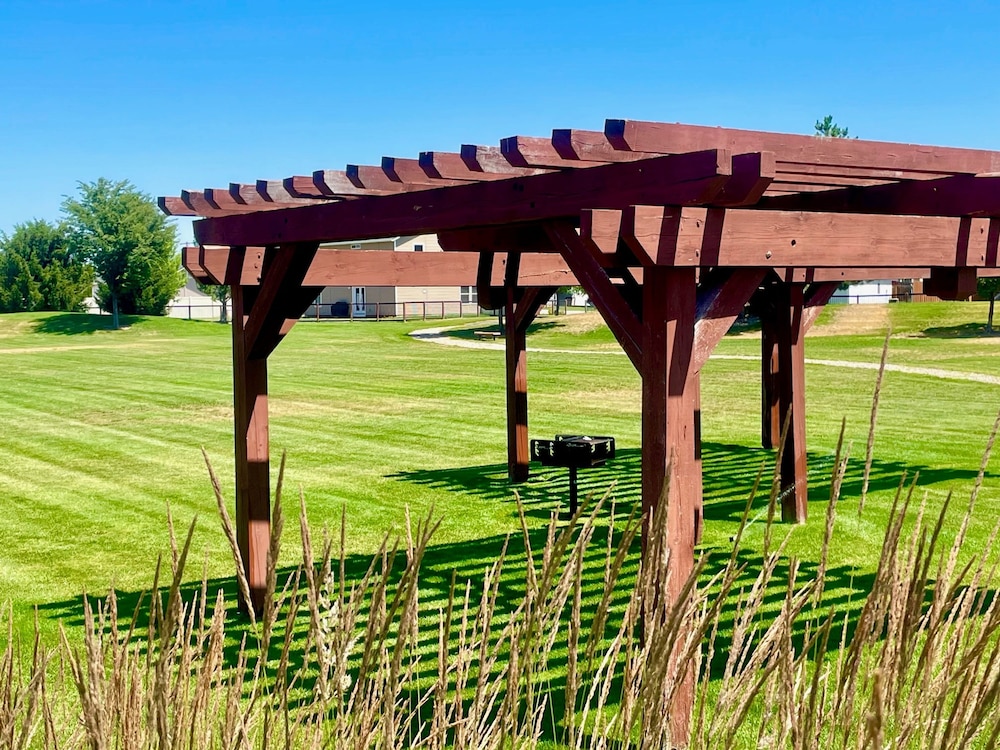 Easy Stay For 9 Workspace Pets Ok Shop Dine - Meridian, ID