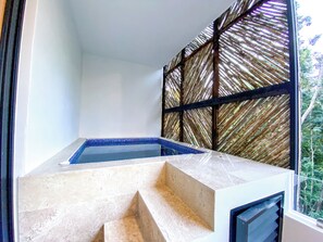 Apartamento Design, 2 quartos, varanda, vista para o jardim | Piscina privativa