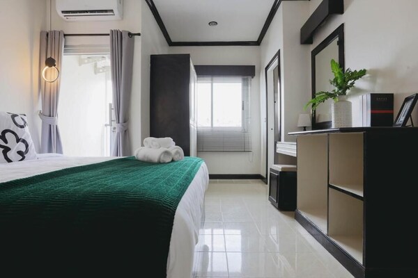 Wink City Patong Beach - Patong Beach