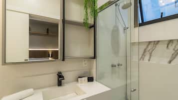 Apartamento Básico | Casa de banho | Um polibã