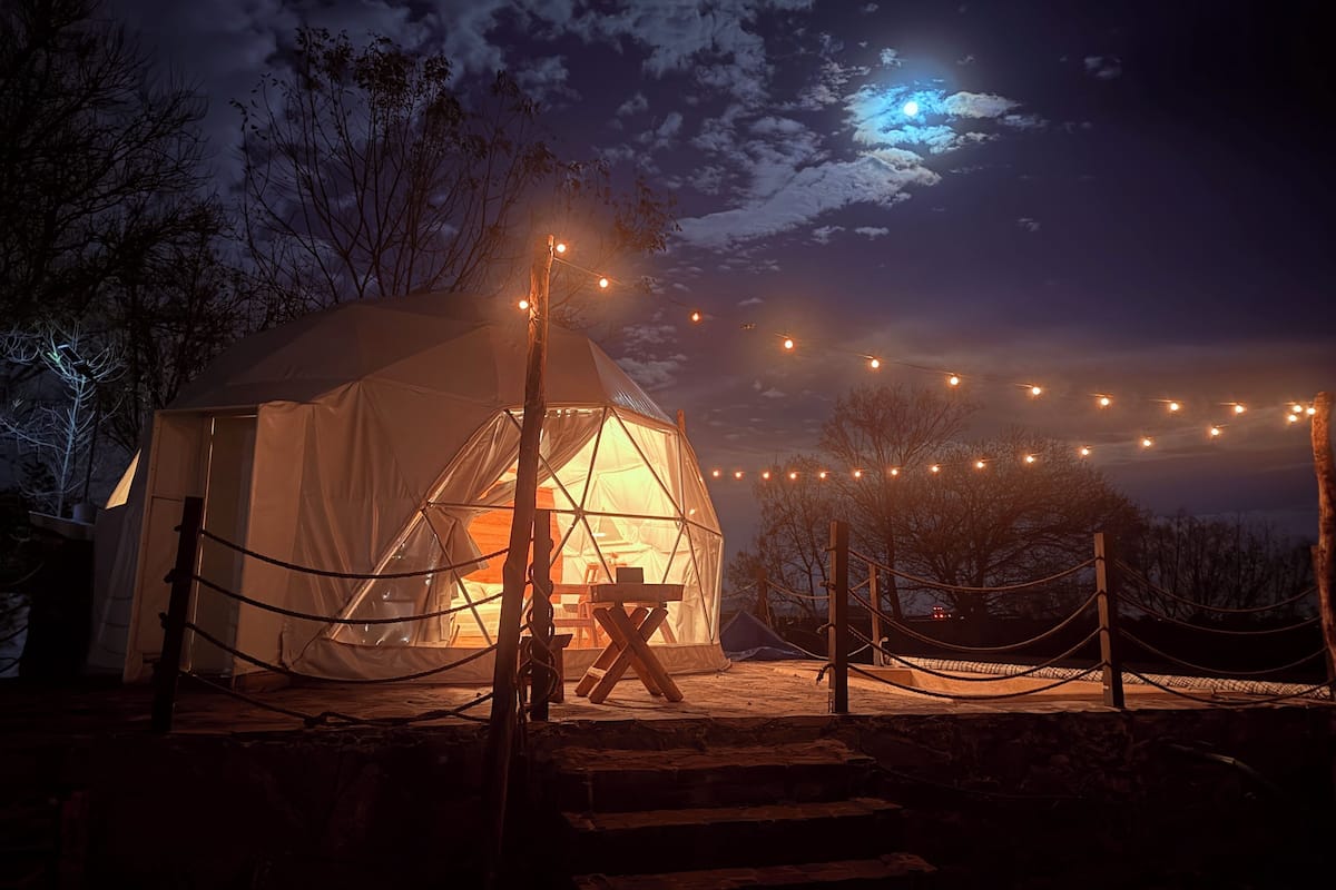 Wi-fi grátis, roupa de cama fornecida