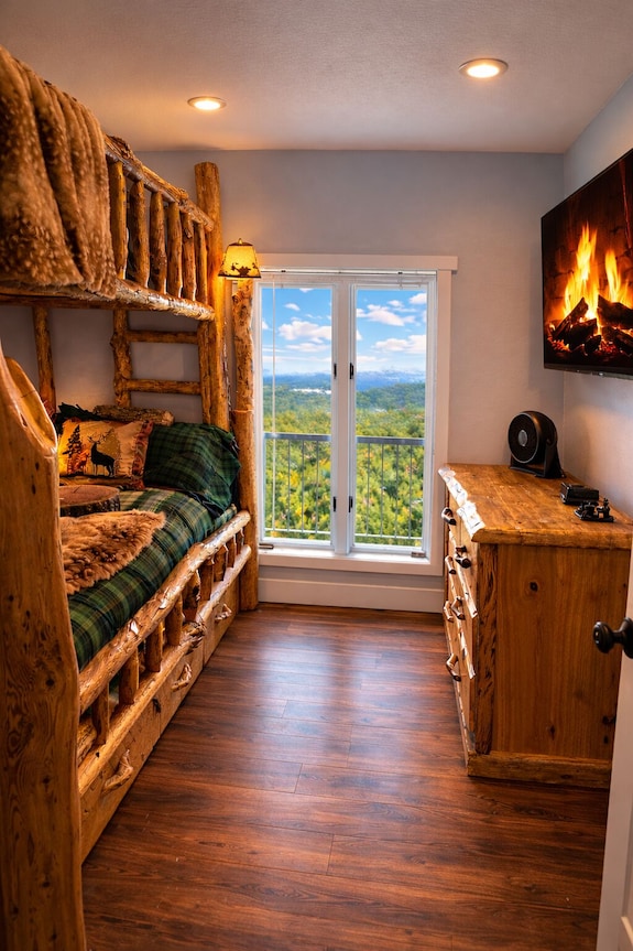 Gorgeous Scenic 5-bedroom Lodge Tucked Away In Peaceful Mountainside Pine Forest - Arizona