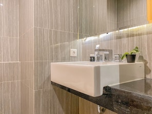 Apartamento standard, 1 quarto | Banheiro