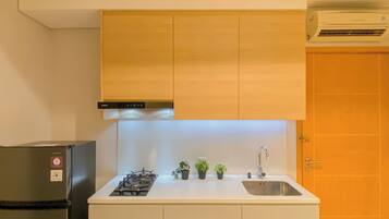 Apartamento standard, 2 quartos | Cozinha privada | Cooktop