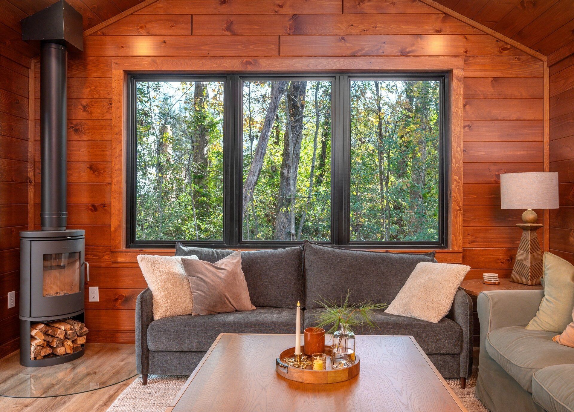 Hygge Hideaway | Cozy New Build + Dog-friendly! - Black Mountain, NC