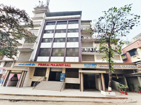 Hotel Express Airoli - Thane