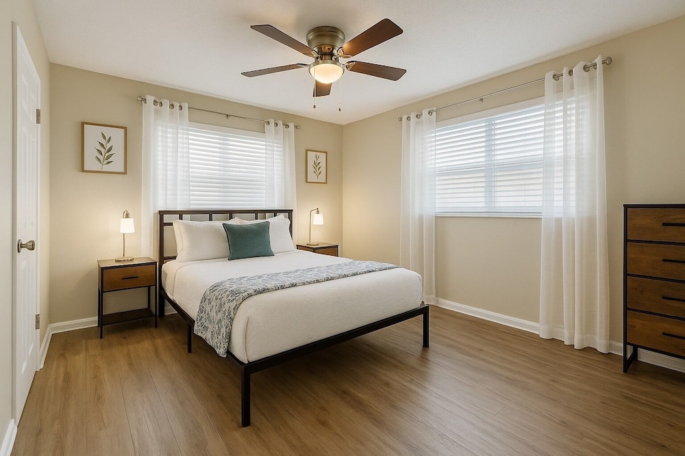 Clean & Spacious 3BR Home minutes from Beaches - Apollo Beach | Vrbo
