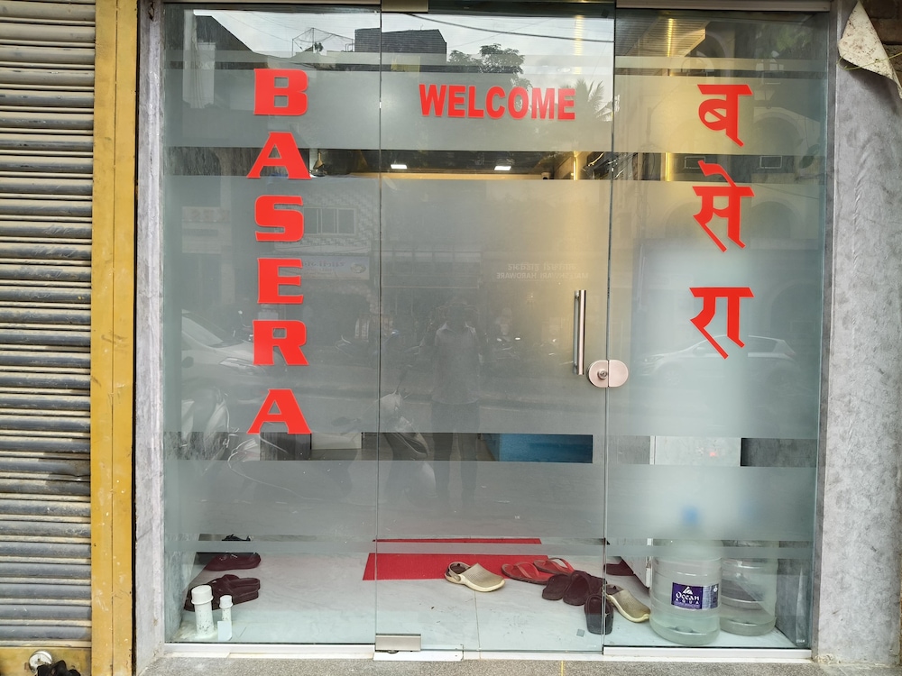 Basera Dormitory And Separate Cabins - Mumbai