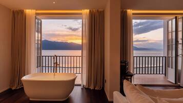 Suíte panorâmica, vista para o mar | Vista do quarto