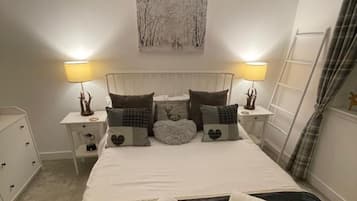 4 quartos, Wi-fi grátis, roupa de cama fornecida