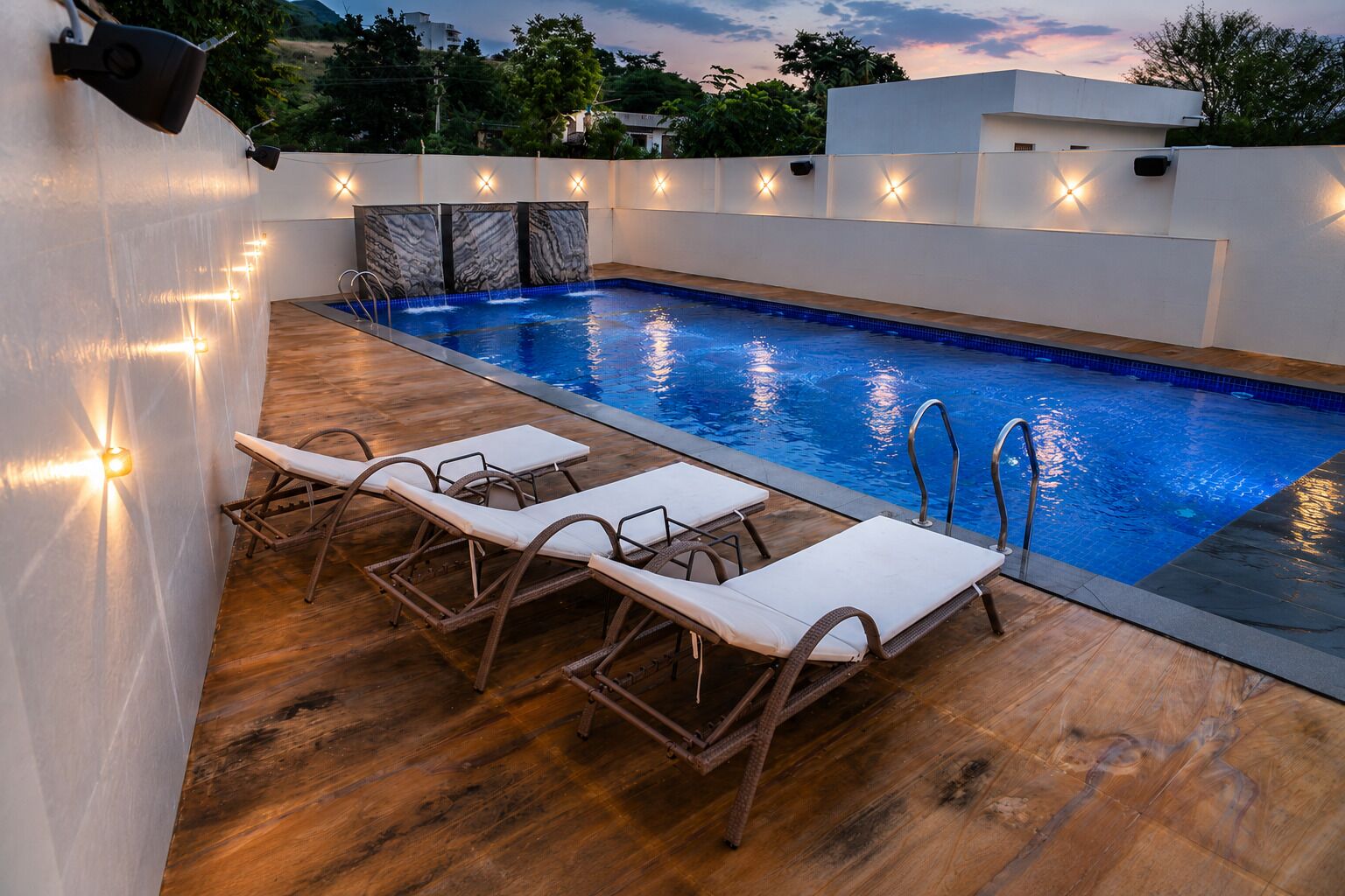 11 piscinas exteriores 