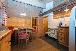 Chalet Hühnerstall am Soderhof - peace and quiet and private SPA in the ...