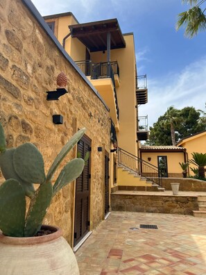 Fachada da propriedade