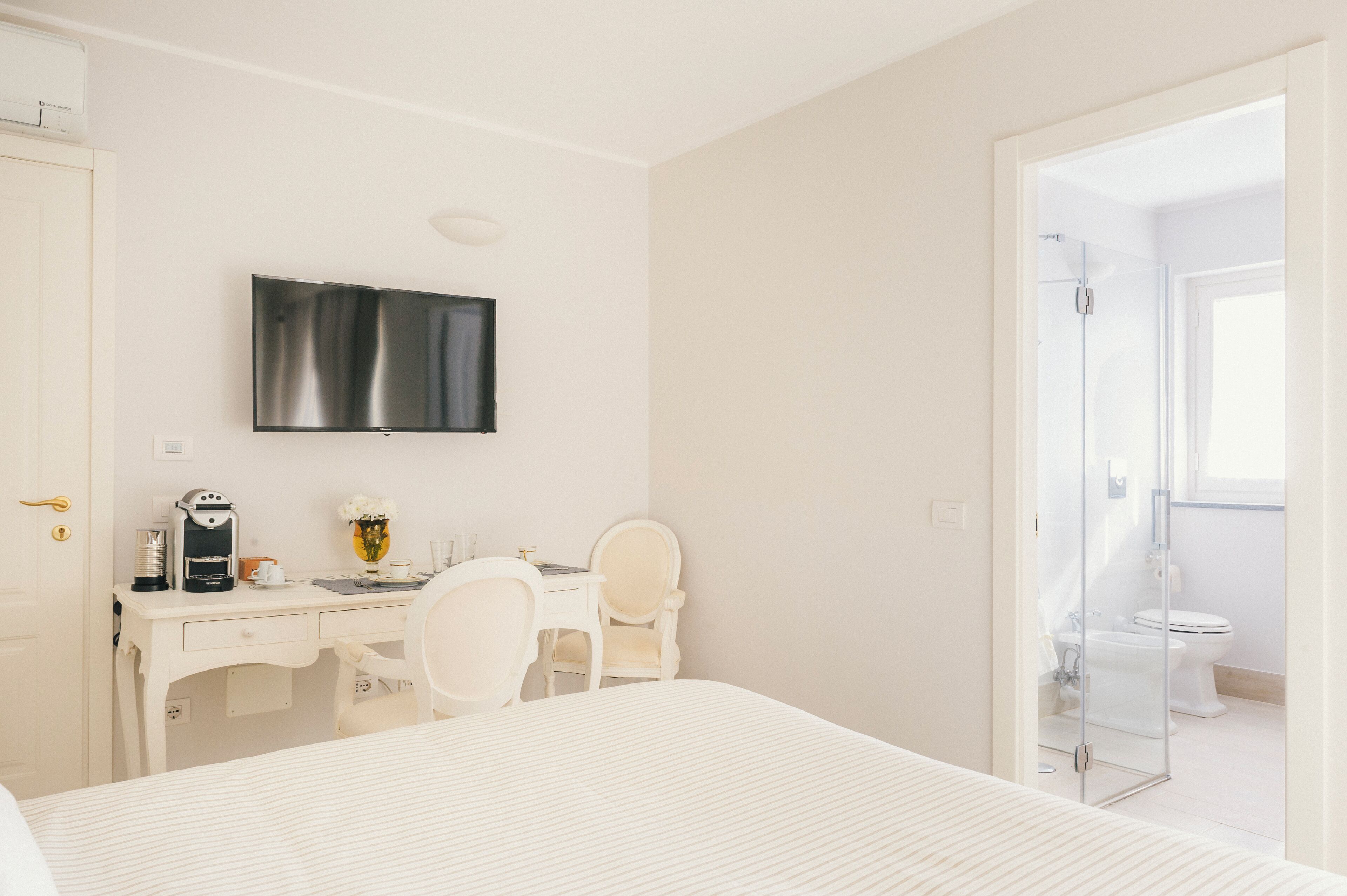 Quarto Duplo ou Twin de Luxo, vista para o mar | Minibar, cortinas/cortinados opacos, Wi-fi grátis 