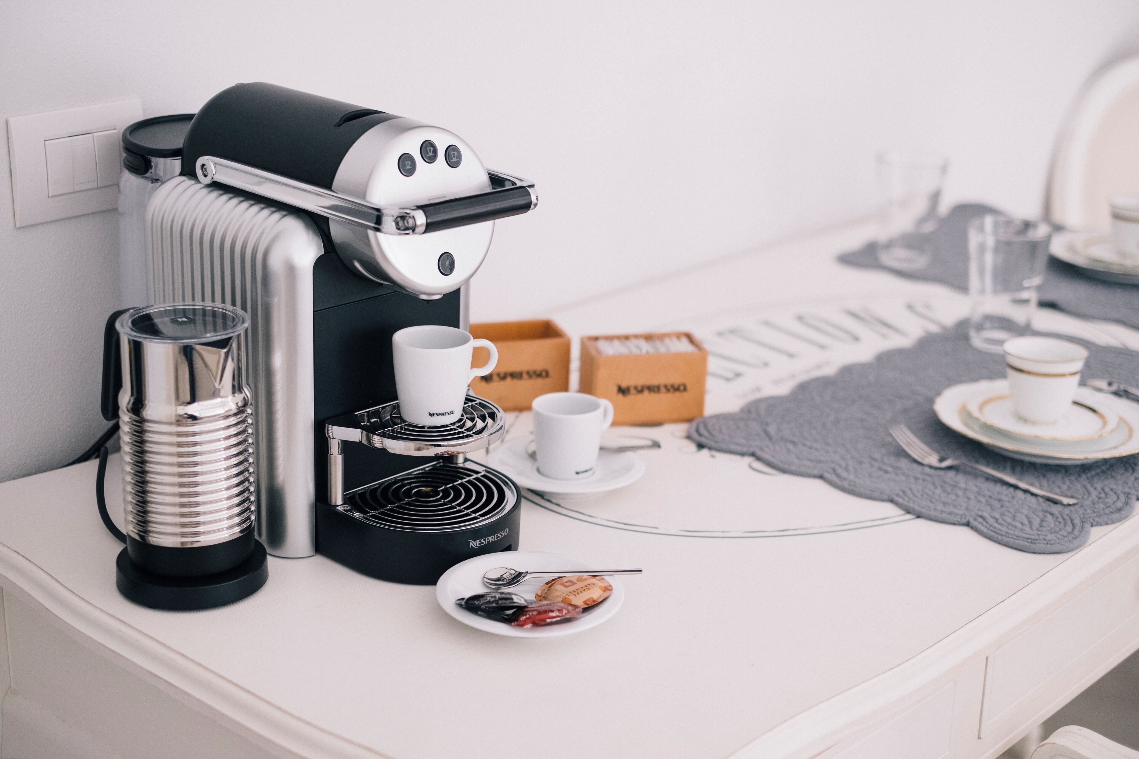 Minibar, cortinas/cortinados opacos, Wi-fi grátis 