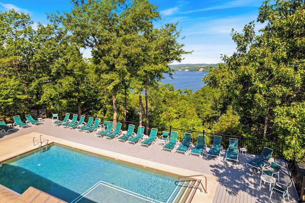 Home W/ Deck, Grill, W & D: Close To Resort & Fun - Sunrise Beach, MO