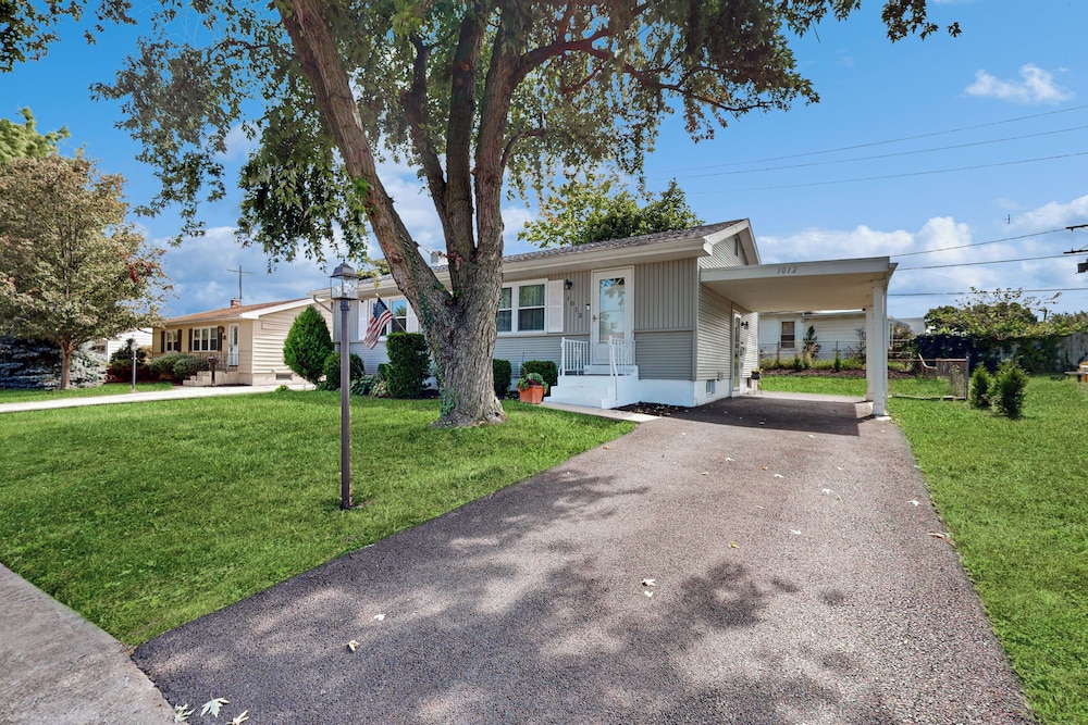 2br Home Near Shopping & Restaurants - Pennsylvania