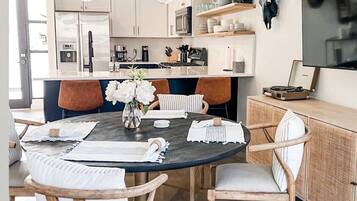 Apartamento, aceita animais de estimação | Restaurante